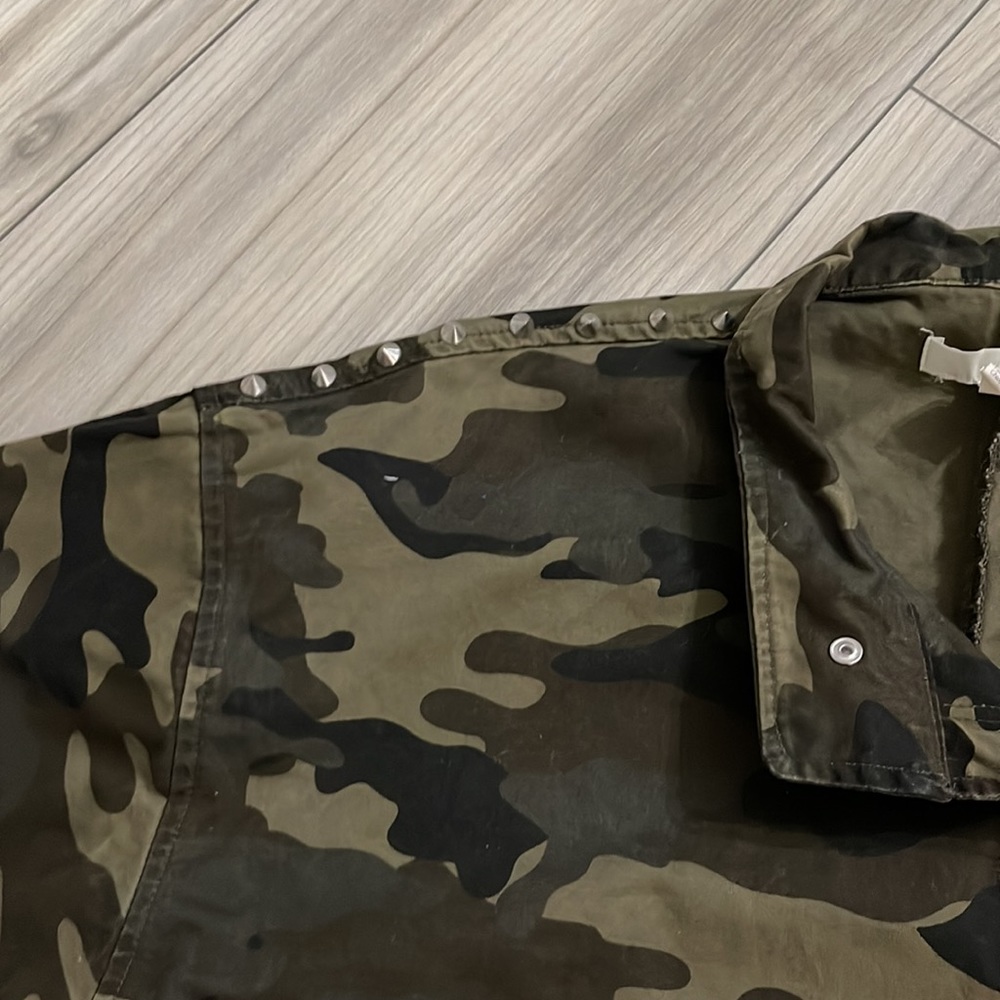 Super Cute Army Jacket With Details - Gem